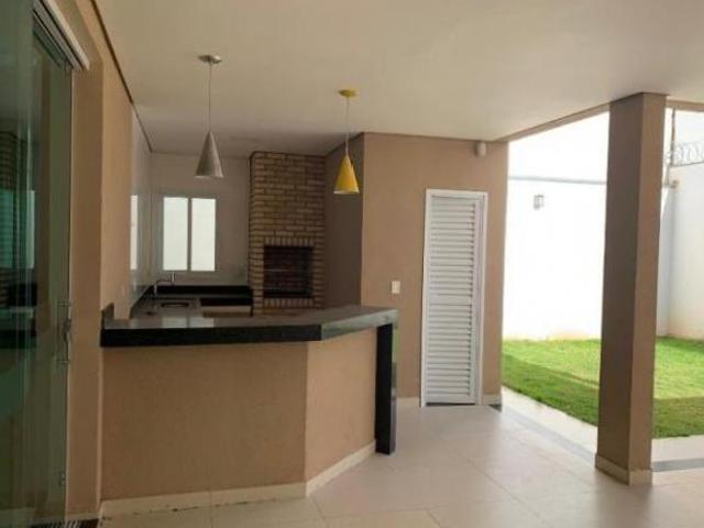Sobrado à venda, 230 m² por R$ 890.000,00 Bosque dos Buritis Uberlândia/MG