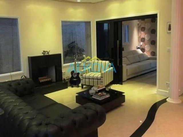 Sobrado à venda, 232 m² por R$ 1.580.000,00 Vila Branca Jacareí/SP