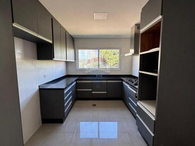 Sobrado à venda 245m² em Condomínio Fechado no Parque Renato Maia 03 Dormitórios | 04 vagas R$ 1