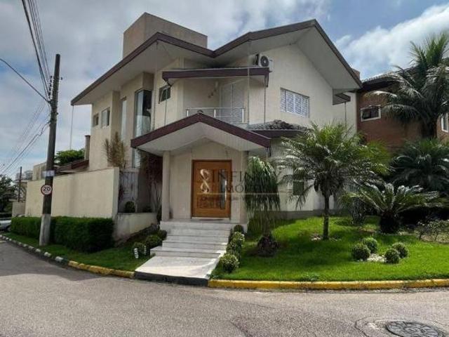 Sobrado à venda, 240 m² por R$ 1.700.000,00 Villa Branca Jacareí/SP