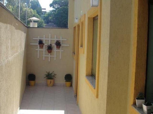 Sobrado à venda 240m² com 2 suítes 5 banheiros 1 vaga no Morumbi
