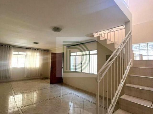 Sobrado à venda 255m², 3 dormitórios, 2 vagas Butantã