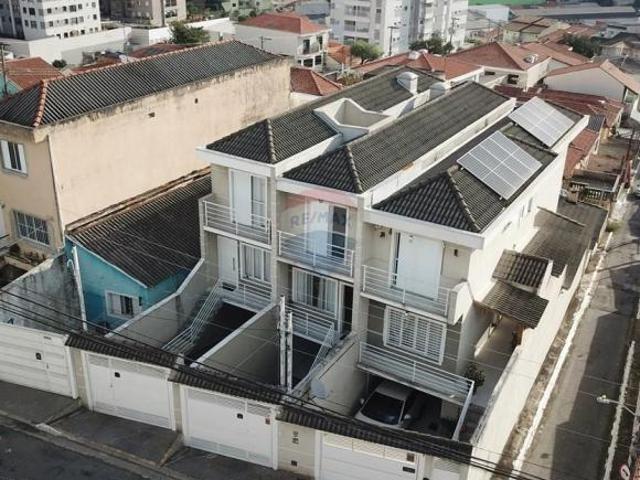 Sobrado a venda 250m2 area total, 3 quartos sendo 1 suíte, 3 vagas na Parada inglesa