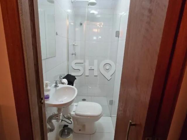Sobrado a Venda 250m² 3 suites 5 vagas de garagem Vila Ester