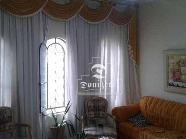Sobrado à venda, 253 m² por R$ 746.000,00 Vila Lucinda Santo André/SP