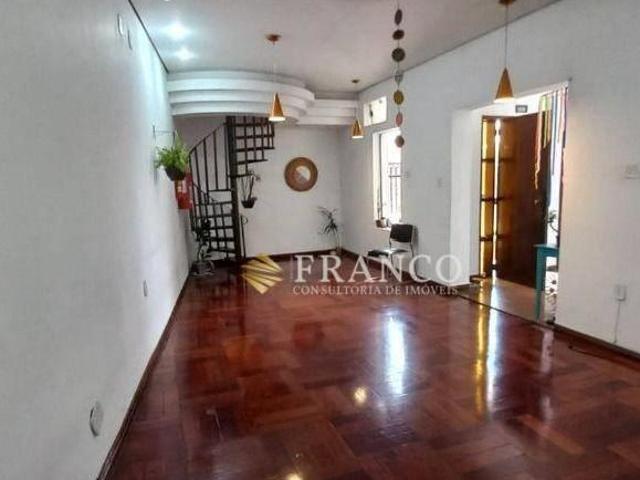 Sobrado à venda, 264 m² por R$ 1.600.000,00 Centro Taubaté/SP