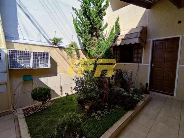 Sobrado à venda, 269 m² Jardim Independência Taubaté/SP