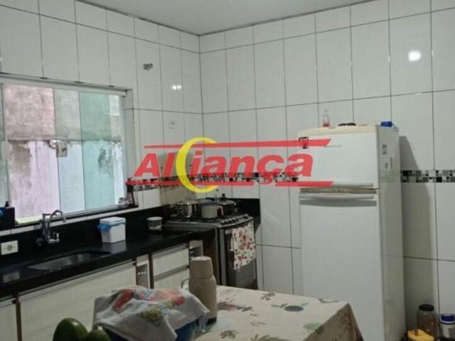 SOBRADO À VENDA, 260 M² 4 QUARTOS 1 SUITE 2 VAGAS Jardim Adriana Guarulhos SP