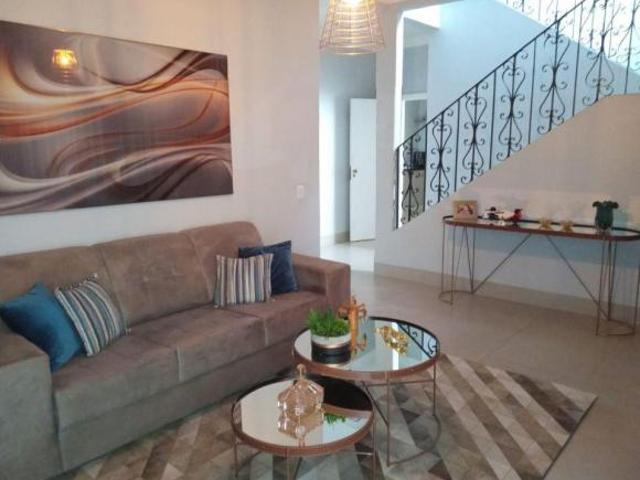 Sobrado a venda, 263 m2 Icaray Aracatuba/SP
