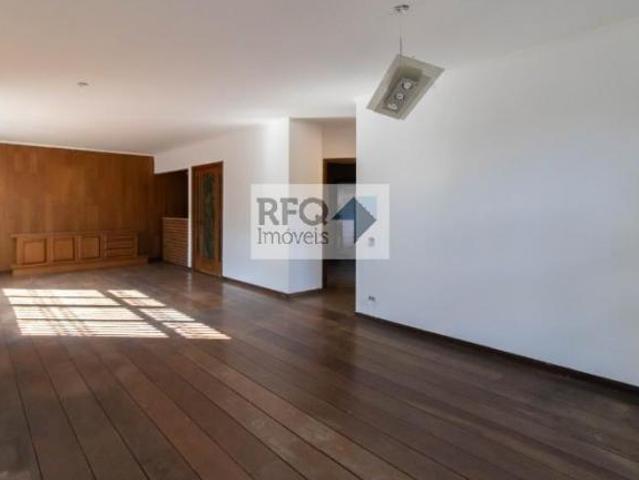 SOBRADO A VENDA 277 M² | 3 DORM | 1 SUÍTE | 4 BANHOS | 4 VAGAS