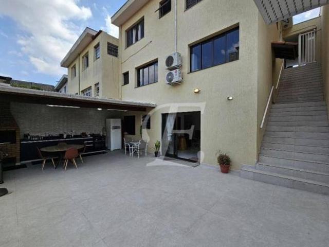 Sobrado à venda | 286m² | 3 dormitórios | 1 suíte | 3 vagas | Mandaqui São Paulo/SP