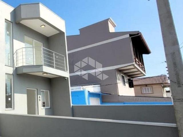 Sobrado a venda 2 dormitorios com sacada no bairro Estância Velha