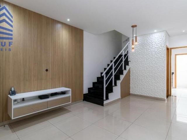 Sobrado à venda, 2 dorms, 1 suíte, 1 vaga na Vila Alexandria