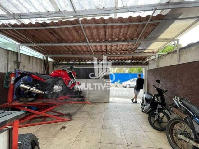 Sobrado à venda, 2 quartos no bairro Aparecida em Santos