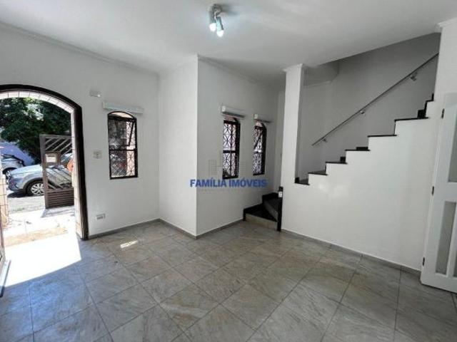 Sobrado à venda 2 quartos quintal 1 vaga Boqueirão Santos/SP