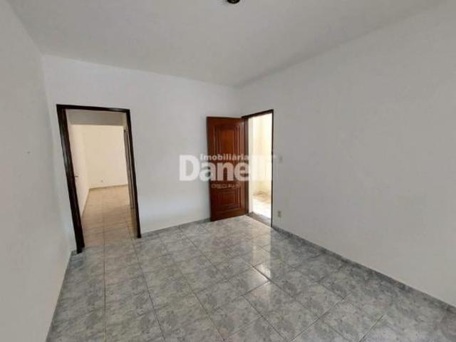 Sobrado à venda, 2 quartos, 1 suíte, 2 vagas, Vila Paulista Taubaté/SP