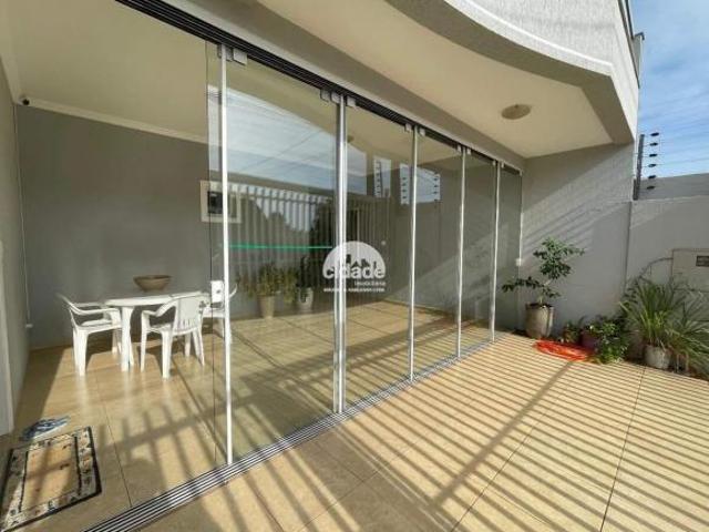 Sobrado à venda, 2 quartos, 1 suíte, 2 vagas, Parque São Paulo Cascavel/Pr