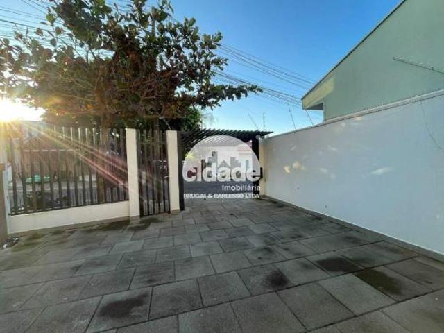 Sobrado à venda, 2 quartos, 1 suíte, 4 vagas, Parque Verde Cascavel/Pr