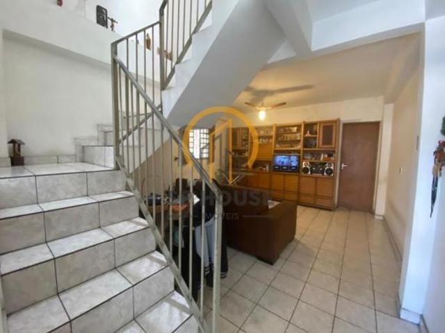 Sobrado à venda, 2 suítes, 2 vagas, 224m², Saúde