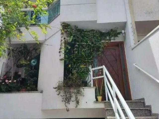 Sobrado à venda, 2 suítes, 4 vagas, Vila Gilda Santo André/SP