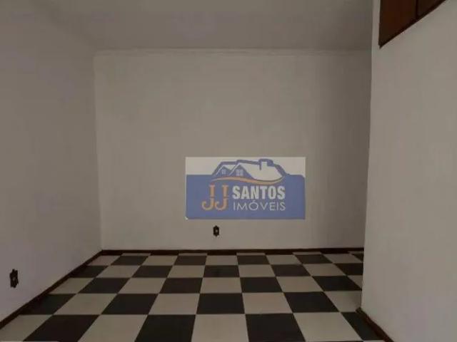 Sobrado com 307m² Amplo 4 Dorms/3 Suítes 5 Vagas. Entre as estações do Metrô Belém e Tatuapé