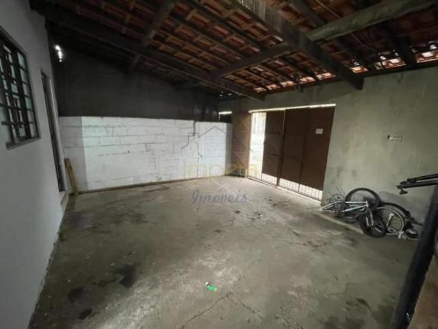 Sobrado á venda 300 metros Bairro Jardim Americano na zona leste de São José dos Campos/SP