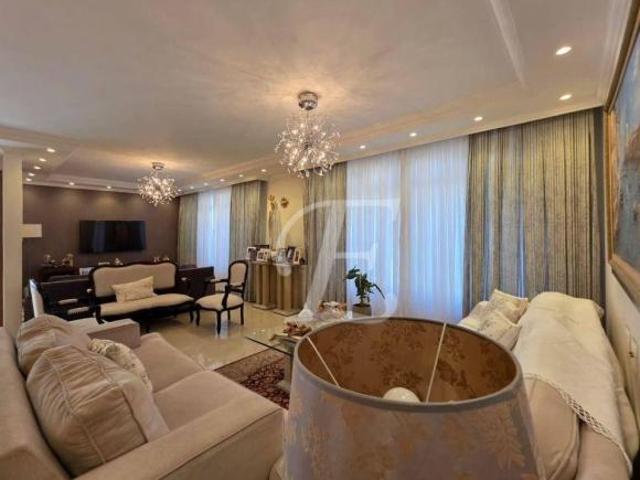 Sobrado à venda | 318m² | 4 dormitórios | 1 suíte | 5 vagas | Tremembé São Paulo/SP