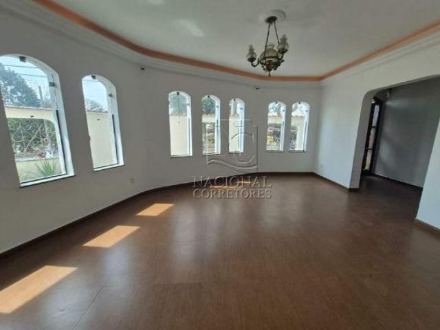 Sobrado à venda 319m² 3 quartos, 5 vagas edícula Jardim Ana Maria Santo André/SP