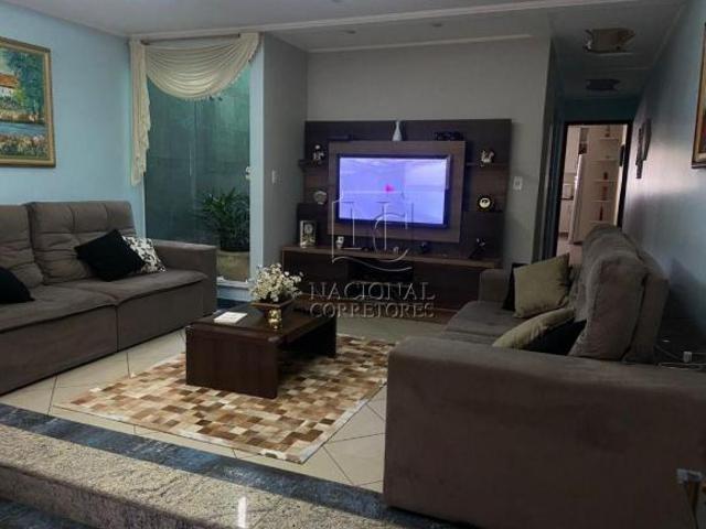 Sobrado à venda, 310 m² por Campestre Santo André/SP