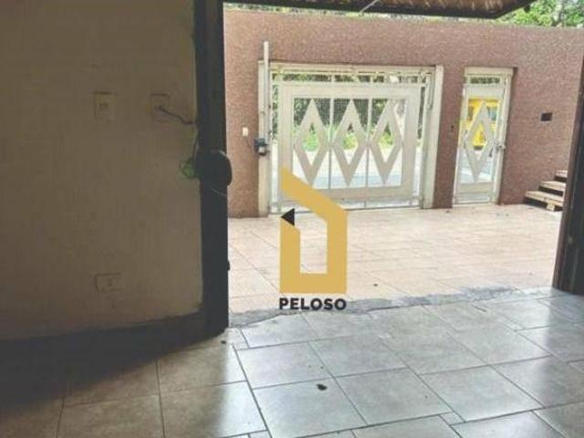 Sobrado à venda | 325m² | 4 suítes | closet | quintal | 6 vagas | Jardim Guapira São Paulo/SP