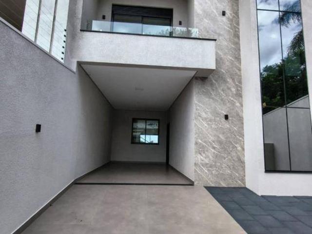 Sobrado à venda, 330 m² por R$ 1.790.000,00 Maria Luiza Cascavel/PR