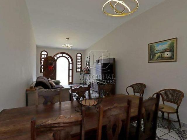 Sobrado à venda 363m² 5 quartos 6 vagas Vila Pires Santo André/SP