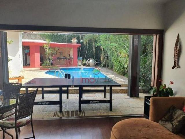 Sobrado à venda, 410 m² por R$ 2.400.000,00 Jardim das Colinas São José dos Campos/SP