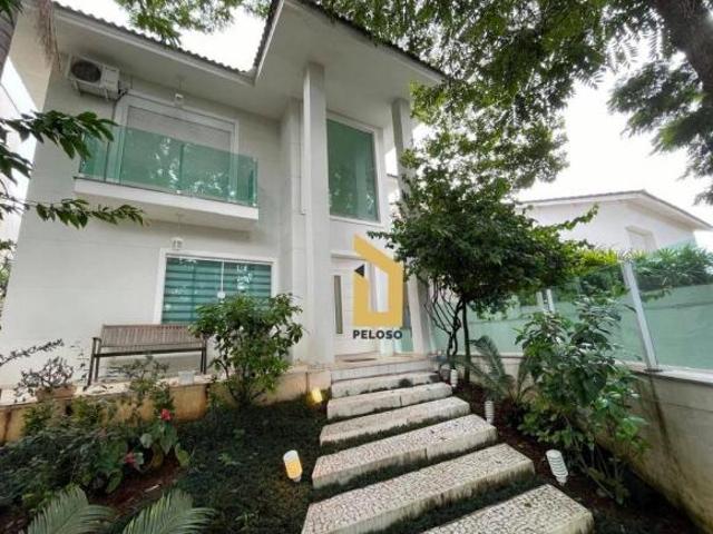 Sobrado à venda | 450 m² | 4 suítes | 4 vagas | Jardim Floresta São Paulo/SP