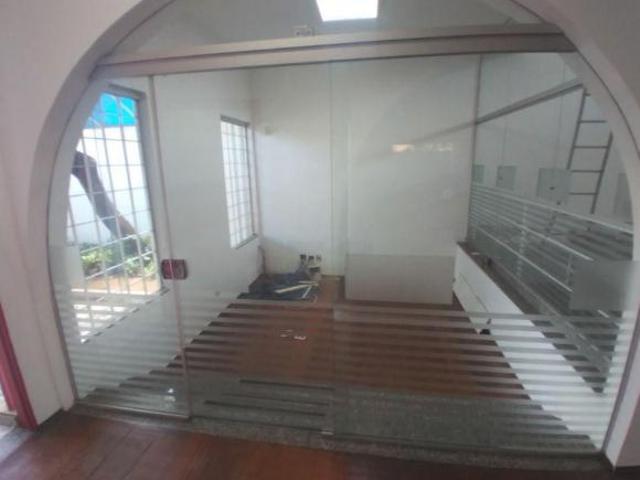 Sobrado a venda, 467 m2 por R$ 2.100.000,00 Centro Aracatuba/SP