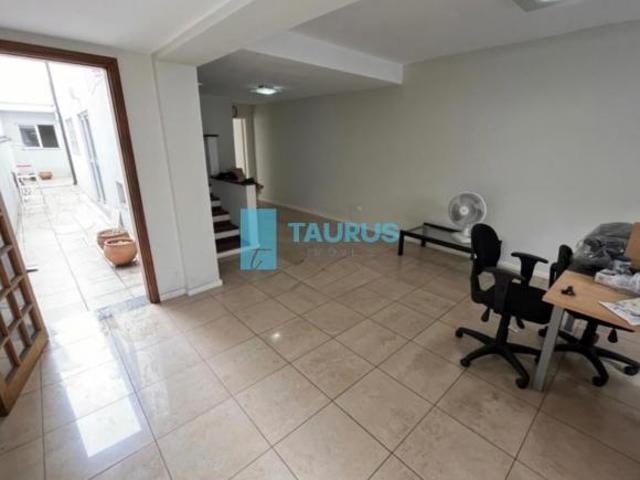 Sobrado á venda, 4 dormitórios, 1 suíte, 2 vagas, 110 m², Brooklin