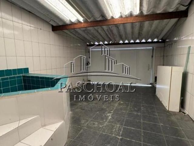 Sobrado á venda 4 dormitorios 1 suite 3 vagas, piscina, churrasqueira a 300m da praia !