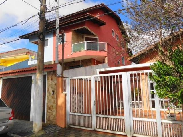sobrado a venda, 4 dormitorios, 3 suites, salão de festas 9 vagas de garagem coberta