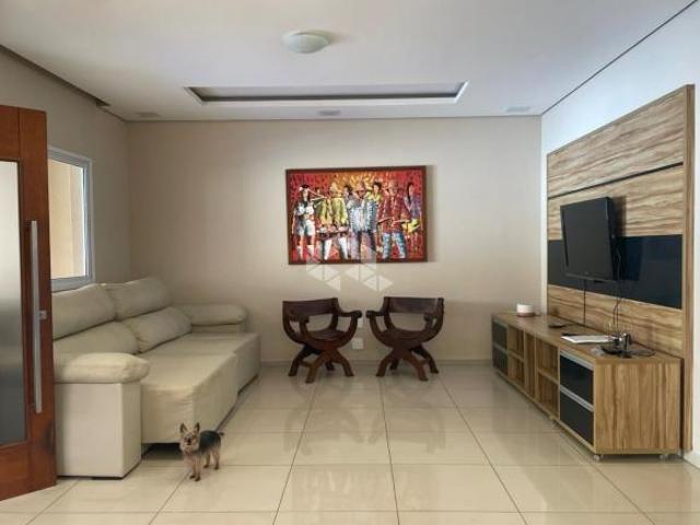 SOBRADO Á VENDA 4 DORMITORIOS RESIDENCIAL FLORIDA