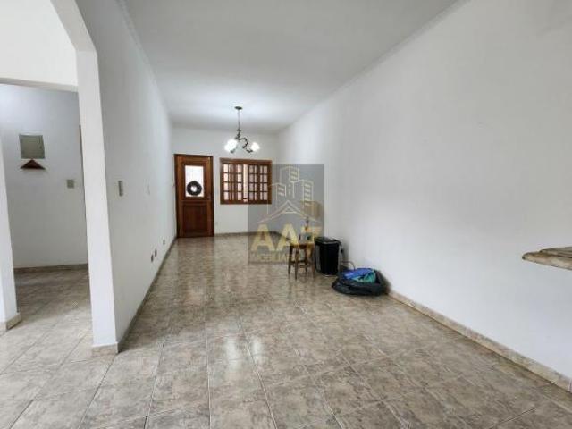 Sobrado à Venda 4 Dorms/Escritórios Residencial Butantã.