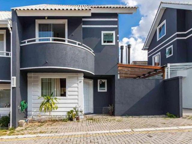 Sobrado à venda, 4 quartos, 1 suítes, com 1 garagens, 145m² no Alto Boqueirão, Curitiba