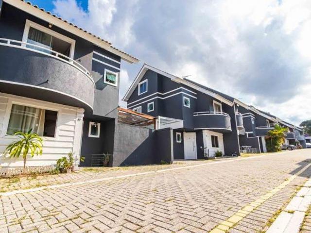 Sobrado à venda, 4 quartos, 1 suítes, com 1 garagens, 145m² no Alto Boqueirão, Curitiba