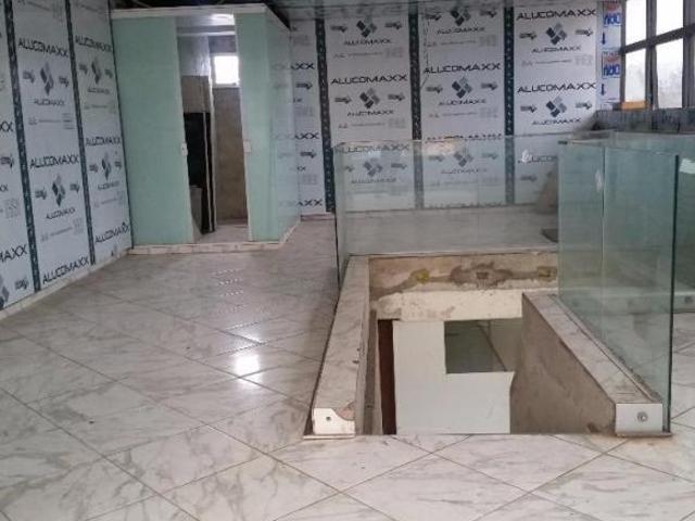 Sobrado à venda, 4 quartos, 2 suítes, Vila Metalúrgica Santo André/SP