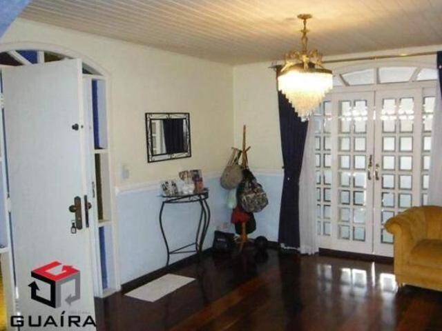 Sobrado 321m² Localizado no bairro Jaçatuba Santo André SP