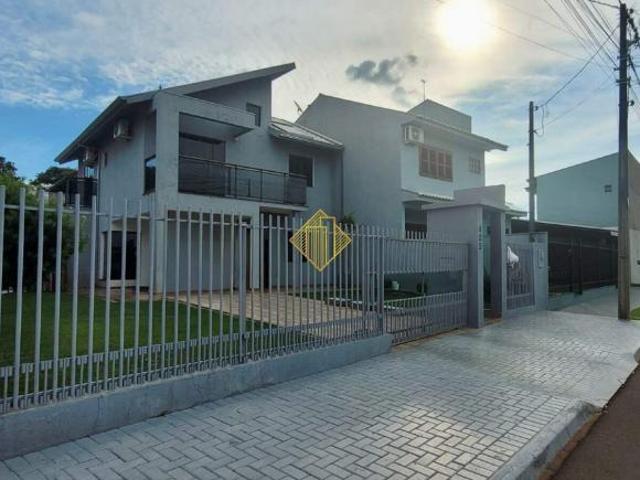 Sobrado à venda, 4 quartos, 2 suítes, 3 vagas, Vila Industrial Toledo/PR