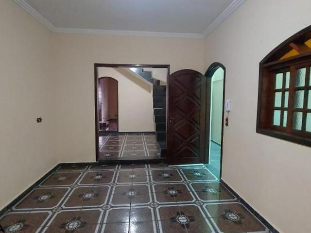 Sobrado à venda 4 quartos 2 vagas Independência São Bernardo do Campo SP
