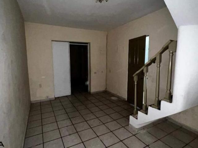 Sobrado à venda 4 quartos 2 vagas Santa Maria Santo André SP
