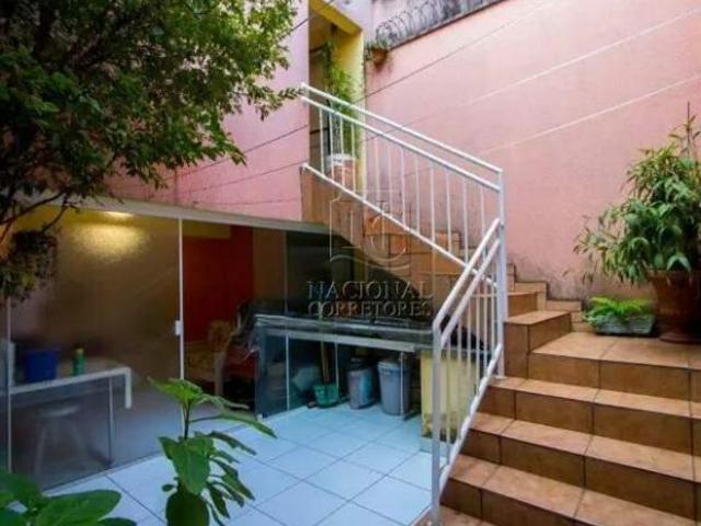 Sobrado à venda, 4 quartos, 3 suítes, 4 vagas, Vila Scarpelli Santo André/SP