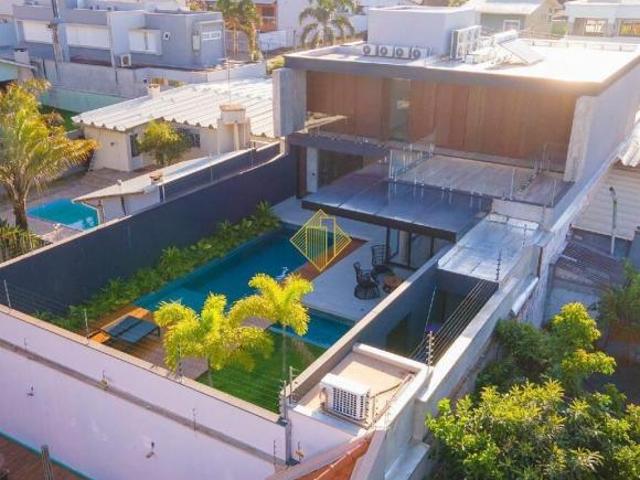 Sobrado à venda, 4 suítes, 4 vagas, Jardim La Salle Toledo/PR