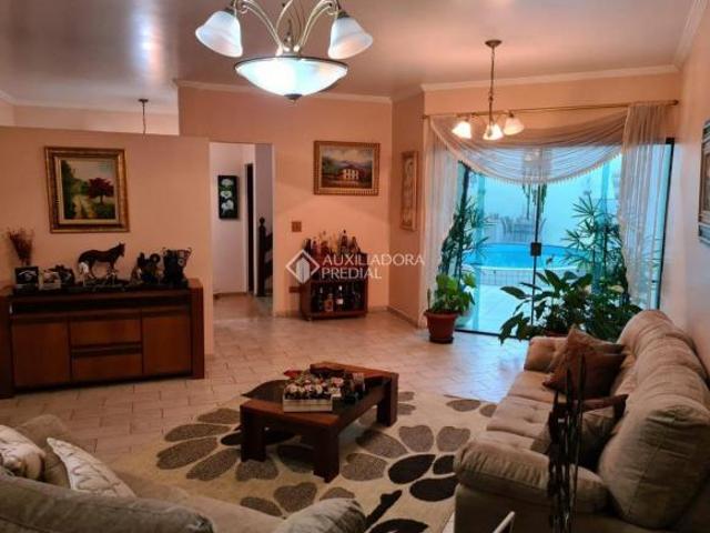 SOBRADO À VENDA, 580MTS², 4 QUARTOS, 8 VAGAS NO PARQUE DOS PÁSSAROS SÃO BERNARDO DO CAMPO